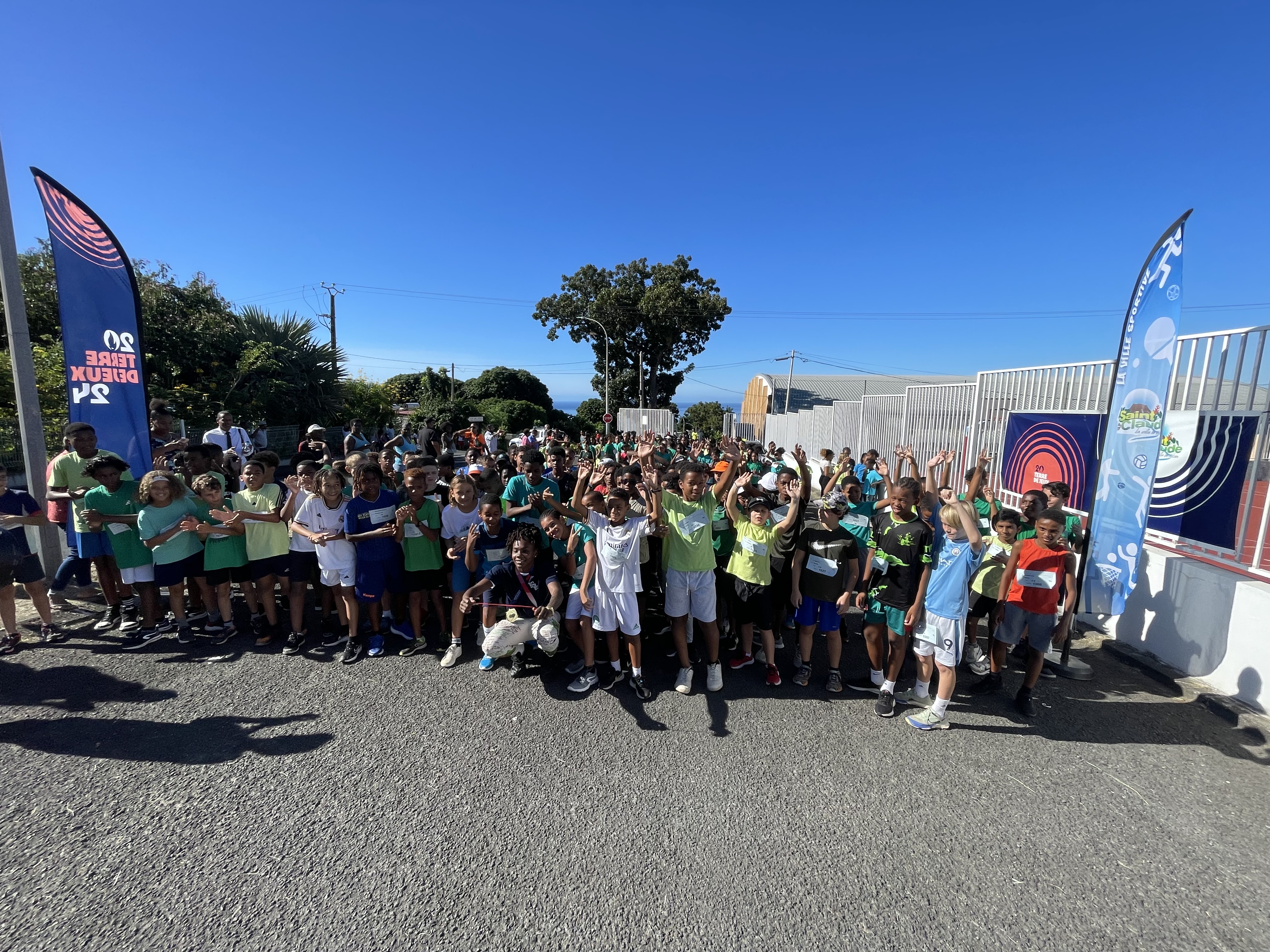 Le CROSS du collège Rémy Nainsouta a réuni toute la communauté scolaire ...